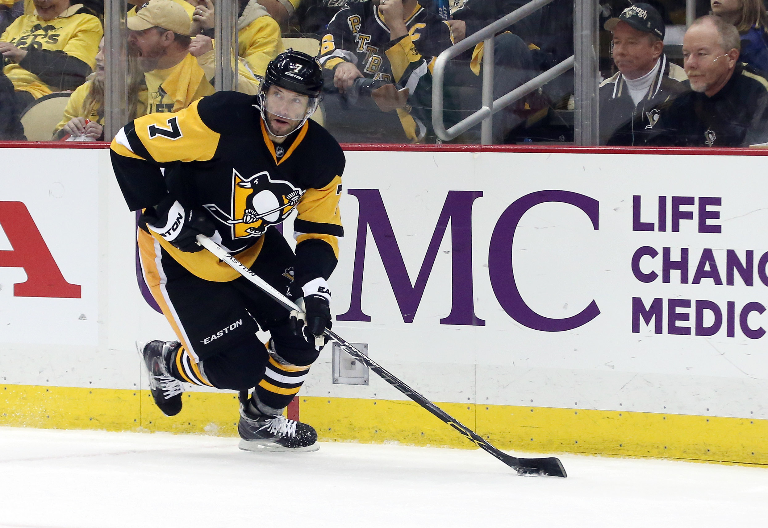 Matt Cullen Out "Longer Term" With Lower-Body Injury