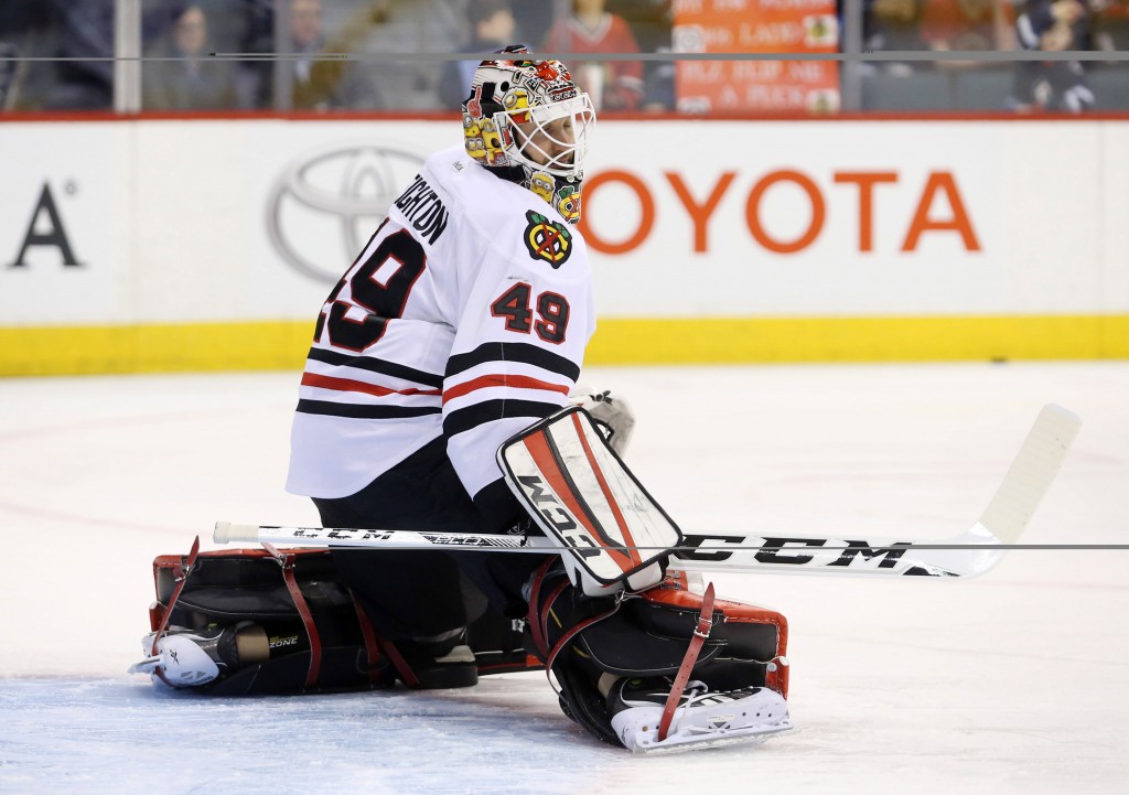 Hurricanes Bring Back Michael Leighton