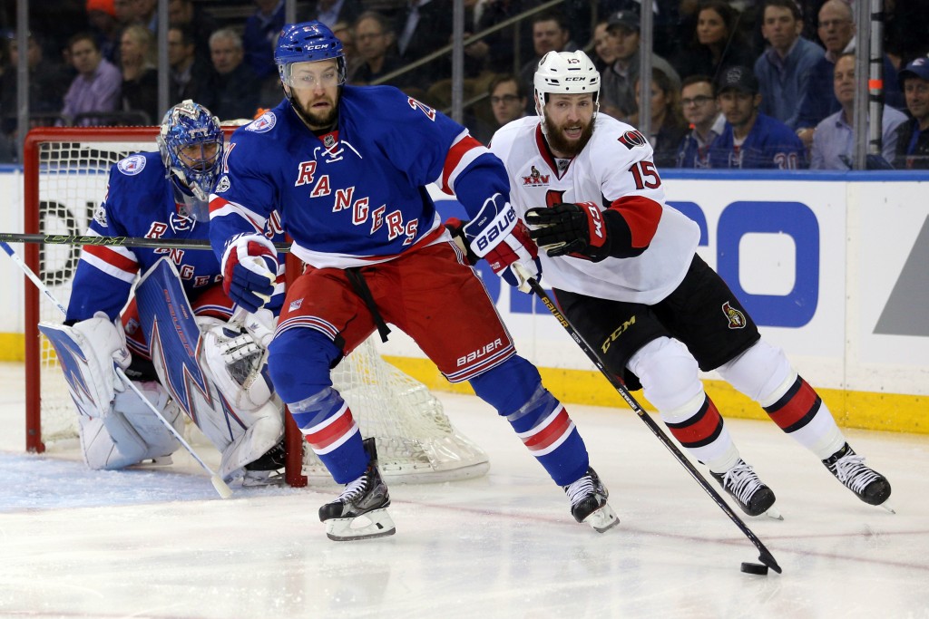 Senators Zack Smith Leaves Game – Pro Hockey Rumors