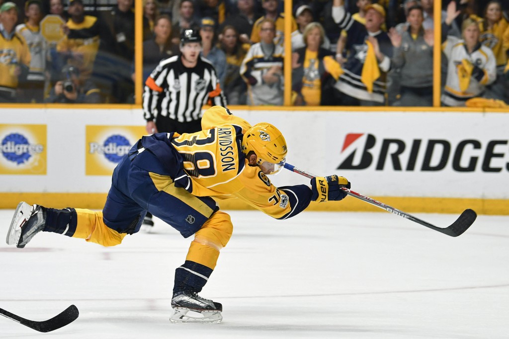 Viktor Arvidsson Signs 7-Year Extension With Nashville