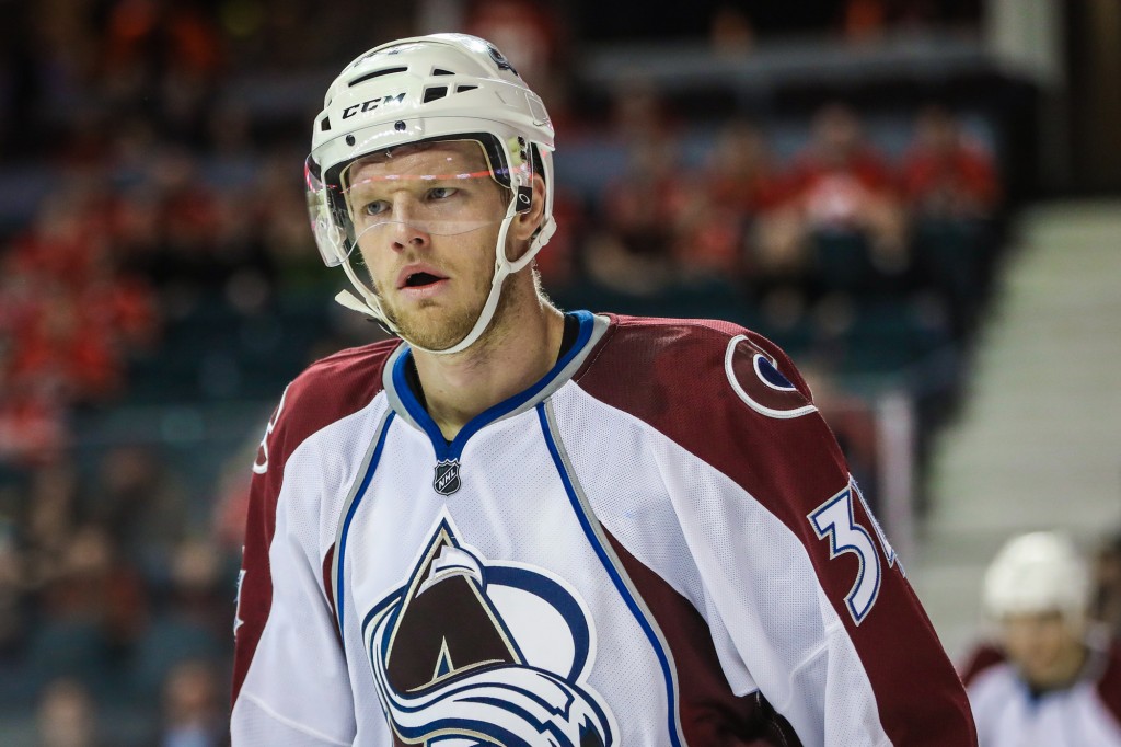 Colorado Avalanche Acquire Carl Soderberg