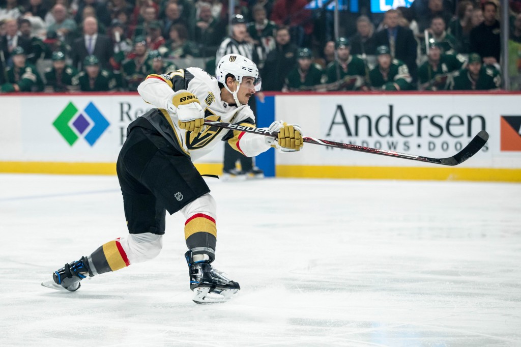 Islanders Sign Luca Sbisa