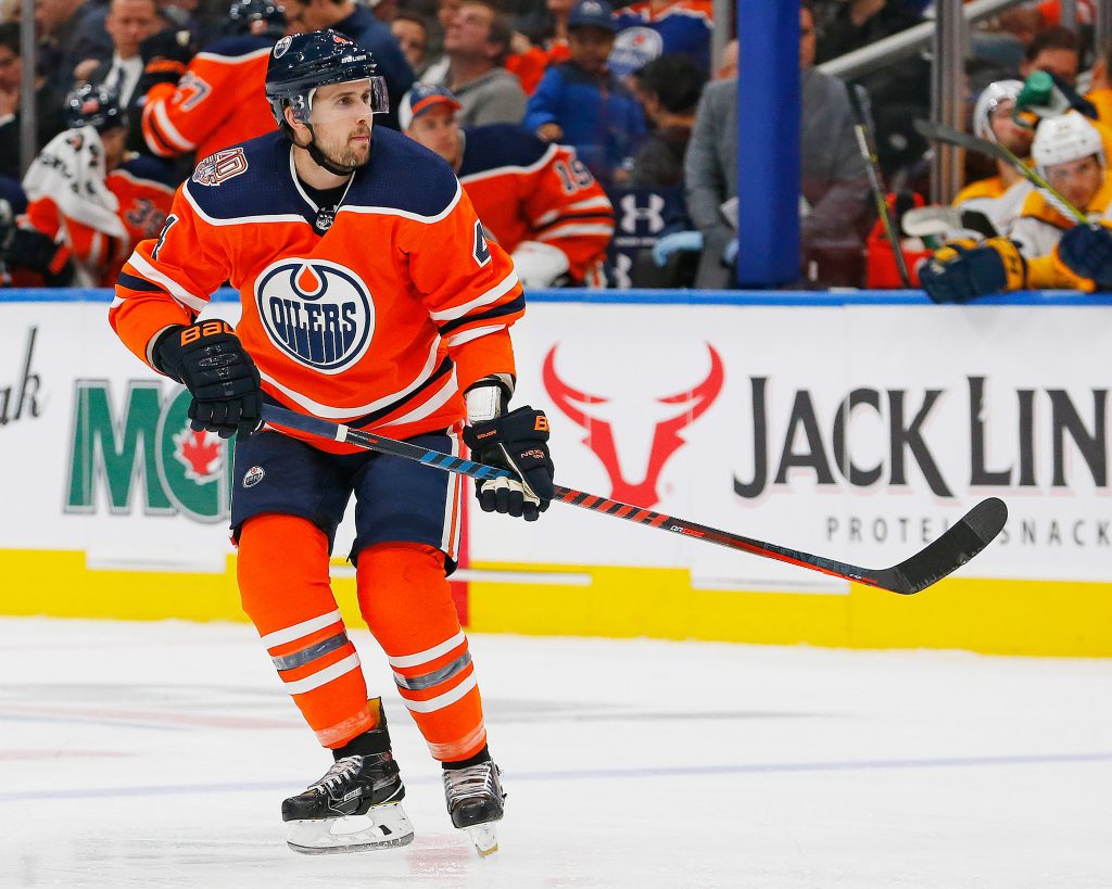 Pacific Notes: Oilers Defense, Hertl, Desjardins
