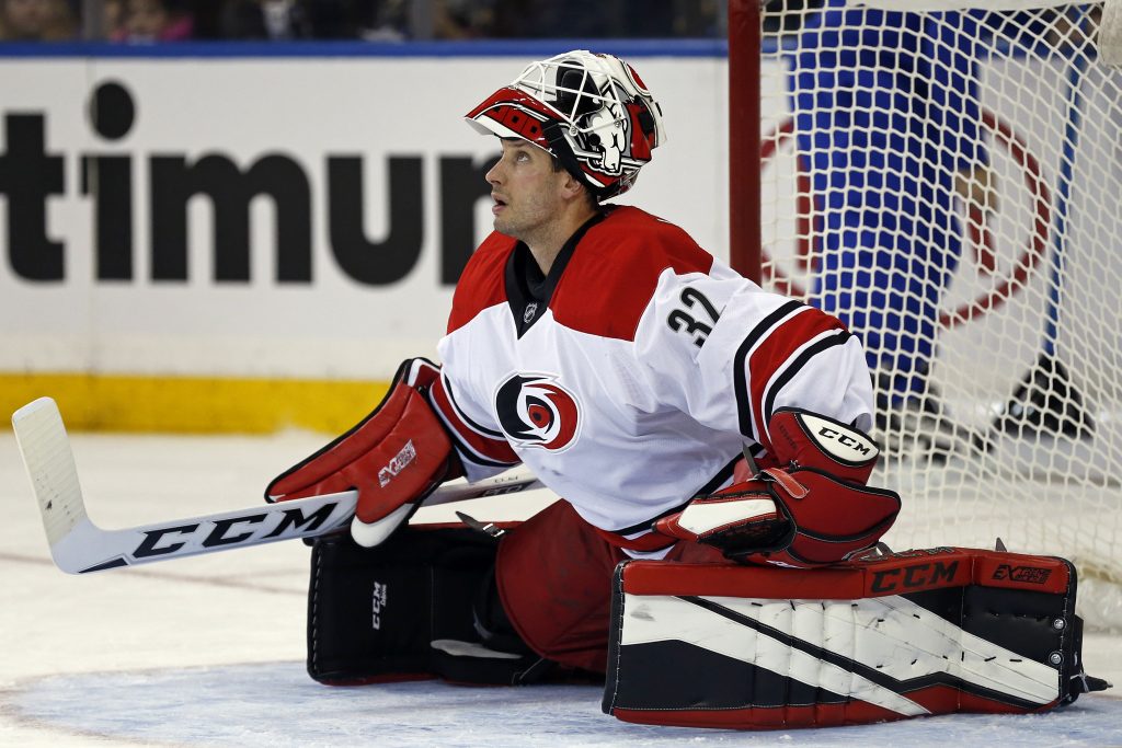 Vancouver Finds Short-Term Solution With Michael Leighton