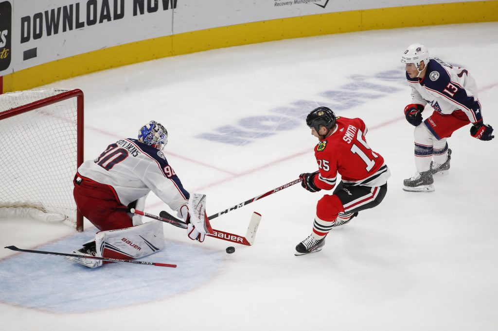 Blackhawks Shopping Zack Smith