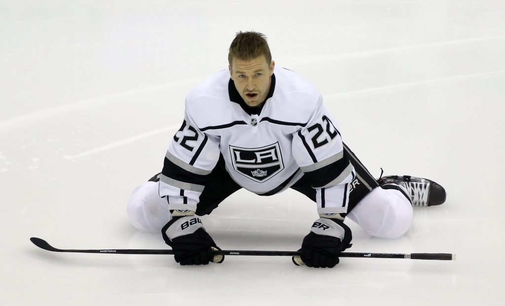 Trevor Lewis Signs With Winnipeg Jets