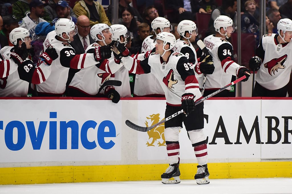 Coyotes Re-Sign Lane Pederson