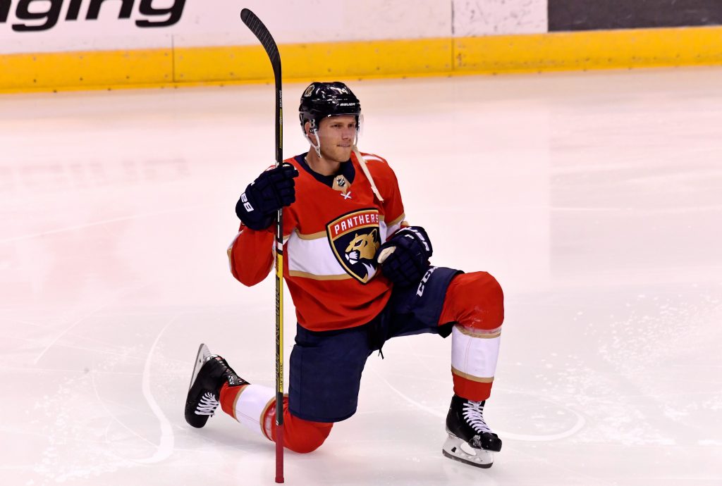 Winnipeg Jets Sign C.J. Suess, Dominic Toninato