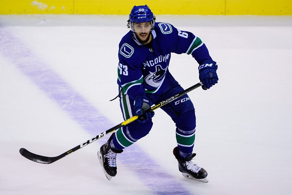 Carolina Hurricanes Sign Jalen Chatfield, Sam Miletic – Pro Hockey Rumors