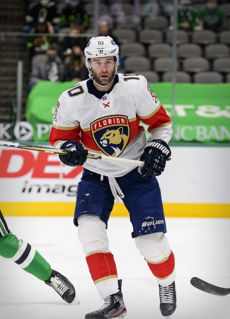 Chicago Blackhawks Acquire Brett Connolly