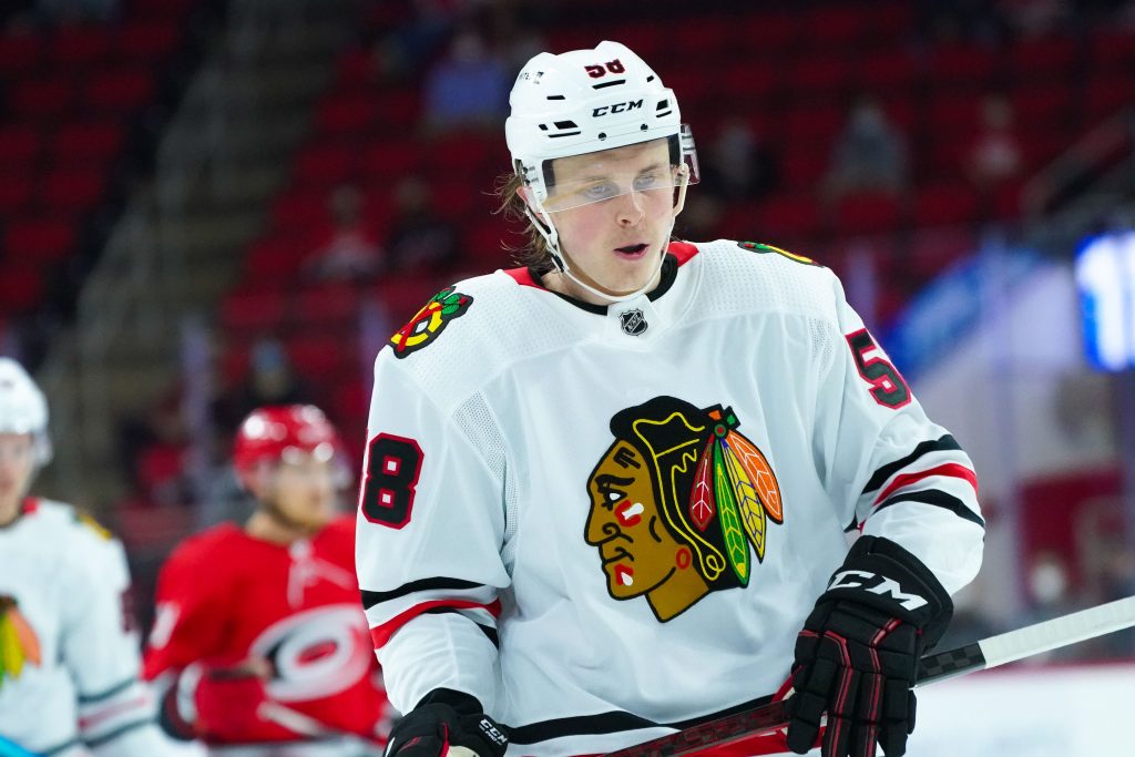 Chicago Blackhawks Extend Mackenzie Entwistle