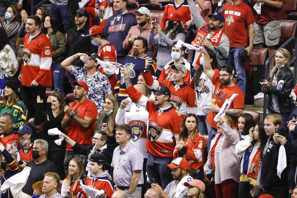 Florida Panthers Sign Mack Guzda