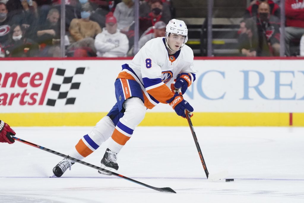 New York Islanders Sign Noah Dobson, Alex Romanov, Kieffer Bellows