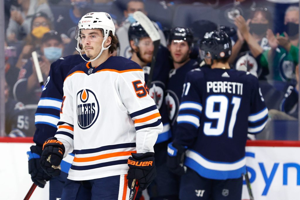 Edmonton Oilers Sign Xavier Bourgault