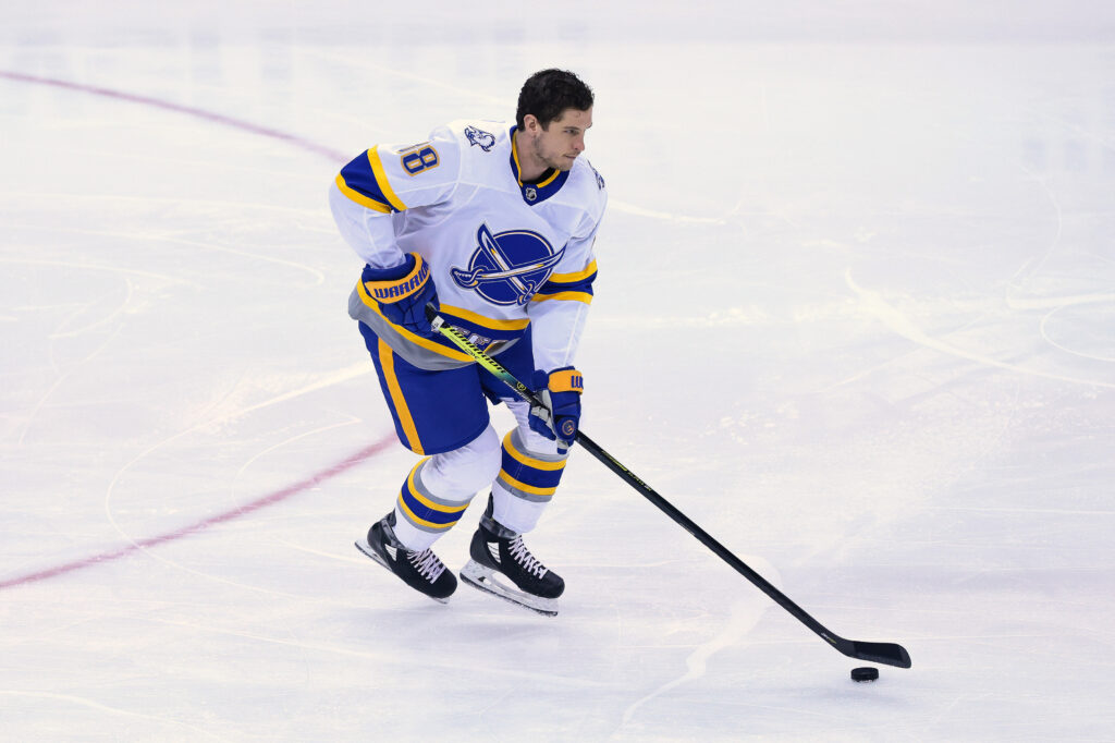 Brandon Davidson Signs In SHL