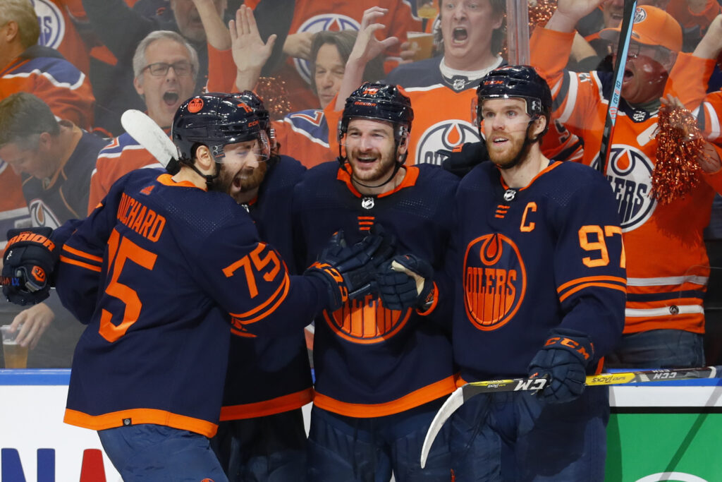 West Notes: Holloway, Oilers Defense, Lindgren