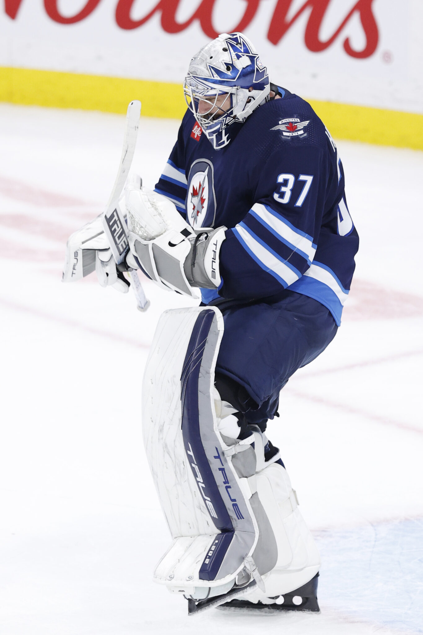Connor Hellebuyck Reportedly Unwilling To Sign Extension With Jets