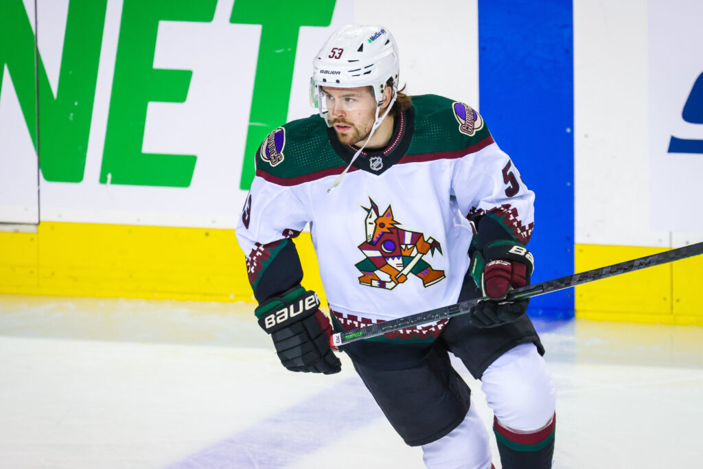 Coyotes Sign Michael Carcone To Extension