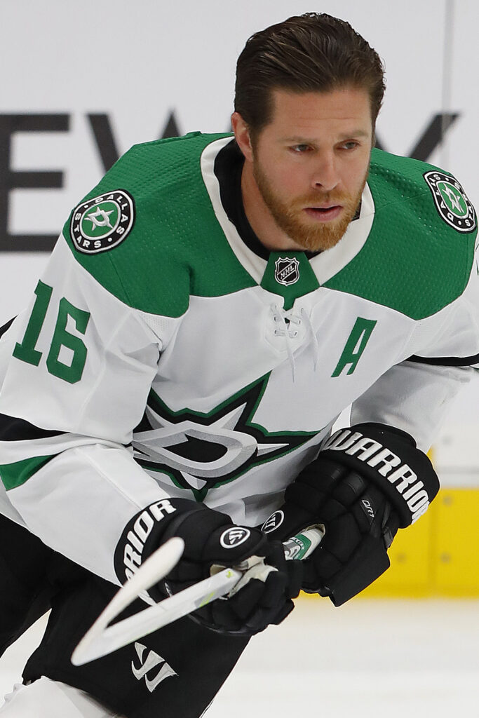 Dallas Stars Extend Joe Pavelski