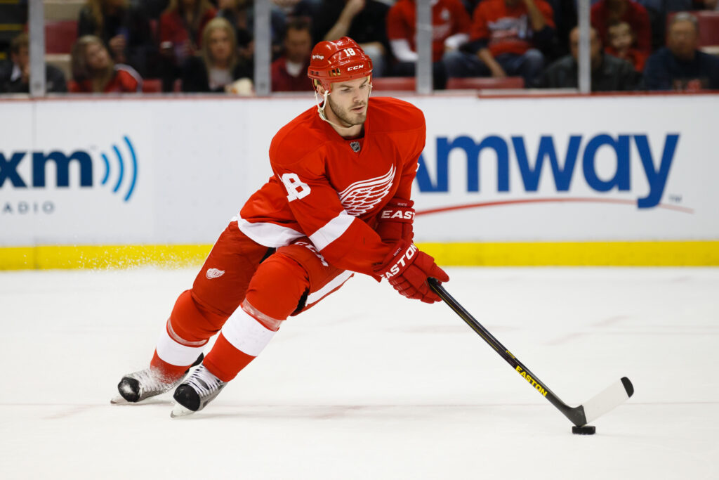 Ian White Signs With Norfolk Admirals