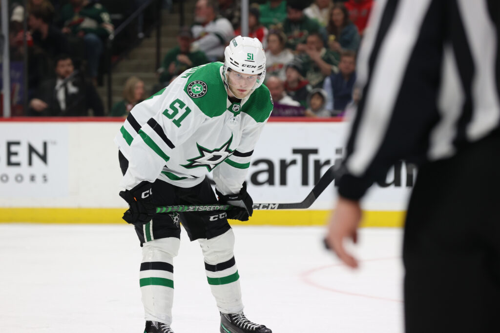 Islanders Sign Marc Gatcomb, Fredrik Karlström