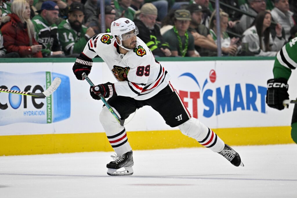 Blackhawks Extend Andreas Athanasiou