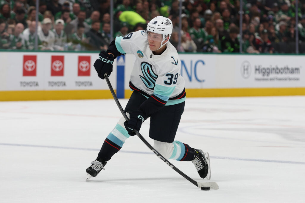 Seattle Kraken Sign Ryker Evans To Two-Year Deal – Pro Hockey Rumors
