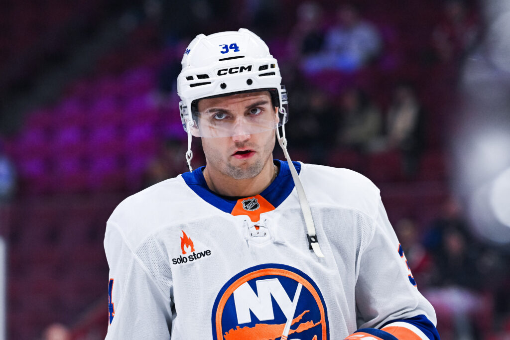 Islanders Recall Grant Hutton