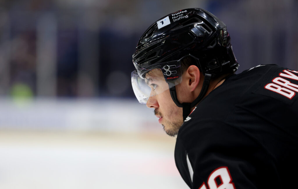 Sabres Extend Jacob Bryson