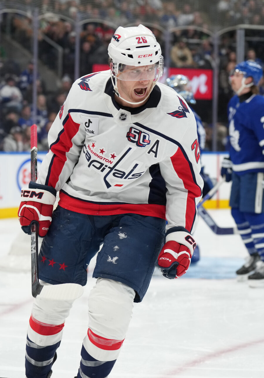 Golden Knights Acquire Nic Dowd – Pro Hockey Rumors