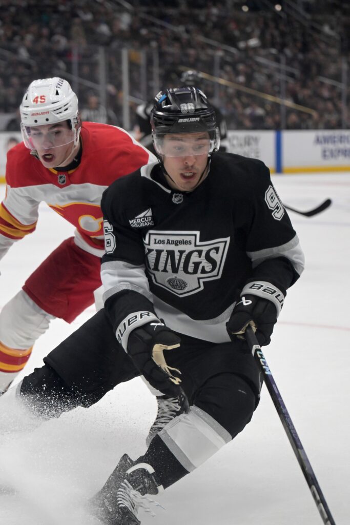 Kings Sign Andrei Kuzmenko To One-Year Extension
