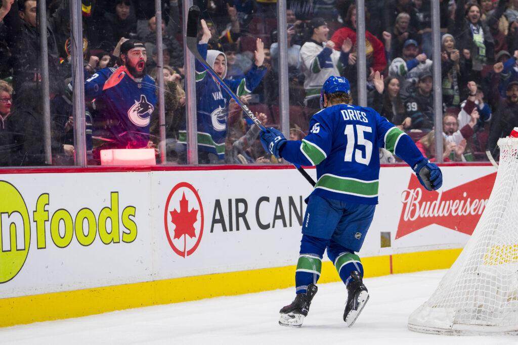 Red Wings Sign Sheldon Dries To Two-Year Extension - BVM Sports